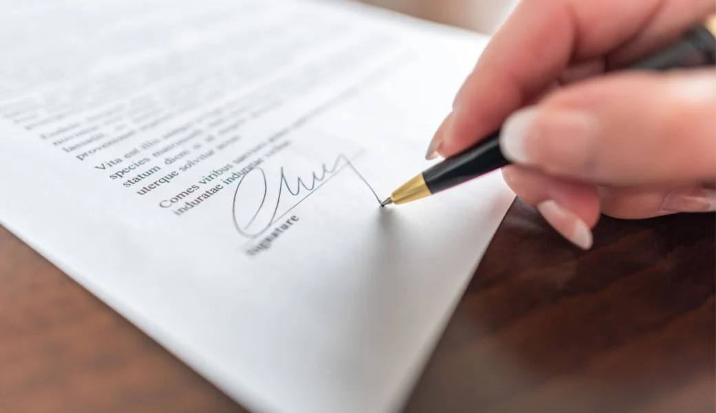 How to sign off a cover letter | CV Whizz